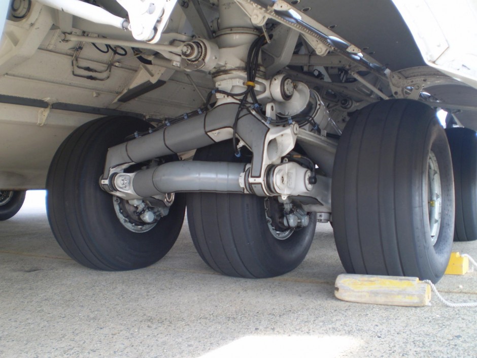 C5 landing gear | Apex Analysis, Inc.